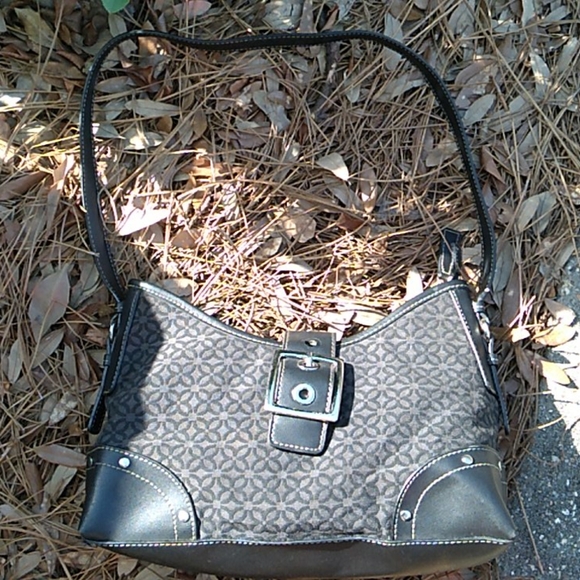 Relic | Bags | Authentic Beautiful Relic Black Handbag | Poshmark